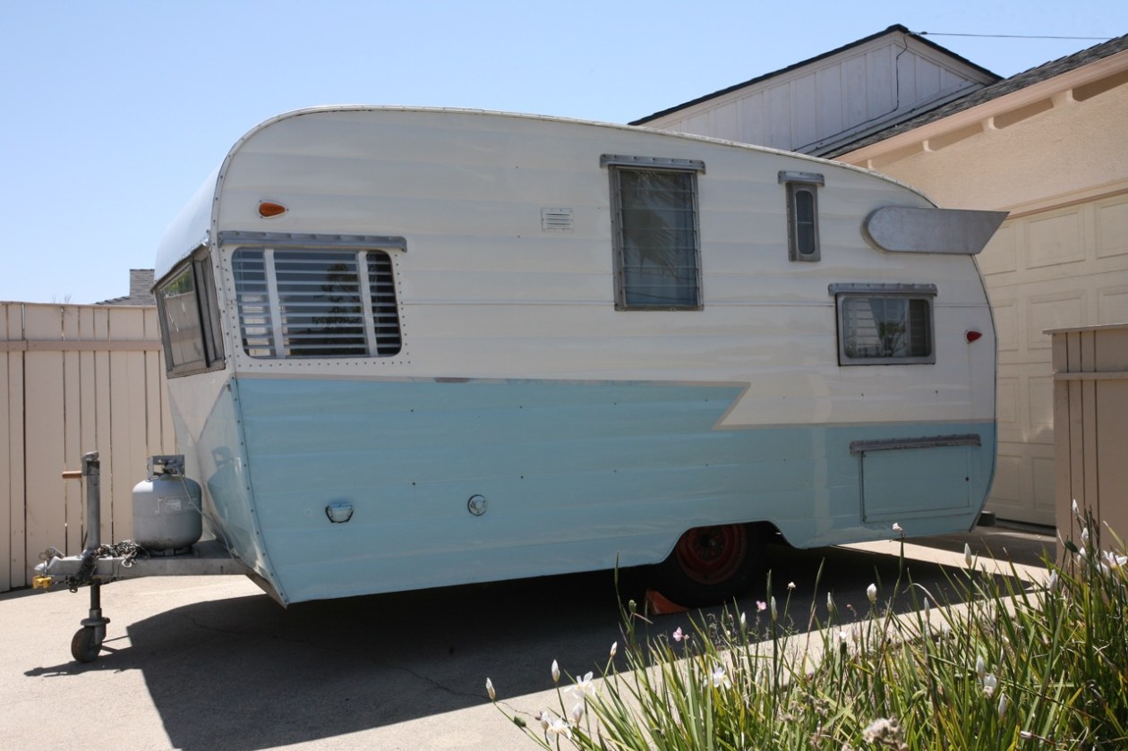 The Pros and Cons of Owning a Vintage Trailer – SUBURBAN POP