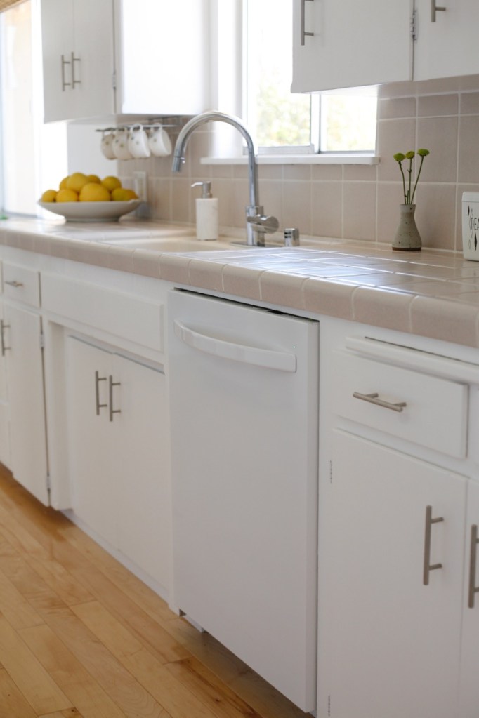 Kitchen! – SUBURBAN POP